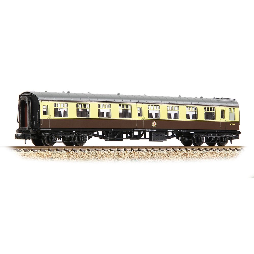 Bachmann Europe plc - BR Mk1 TSO Tourist Second Open BR (WR) Chocolate ...