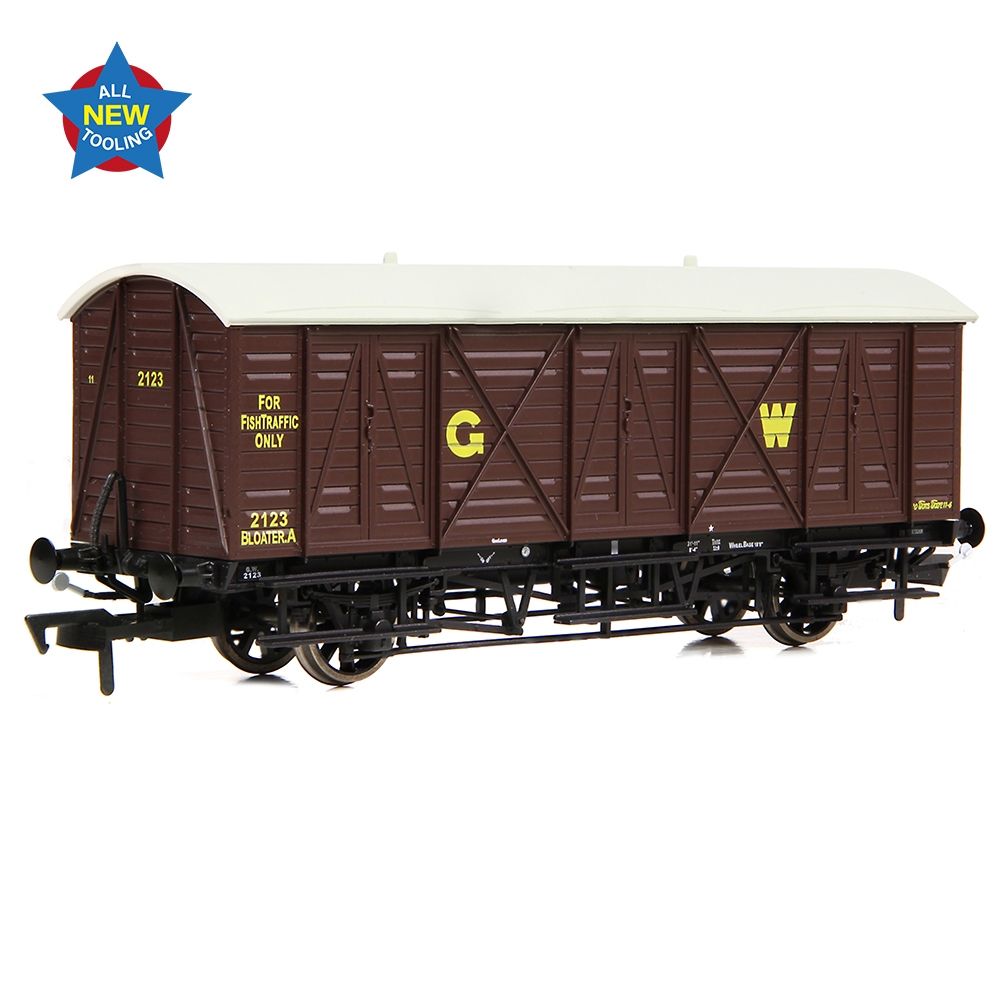 Bachmann Europe plc - GWR 10T 'Bloater A' Fish Van GWR Brown (GW)