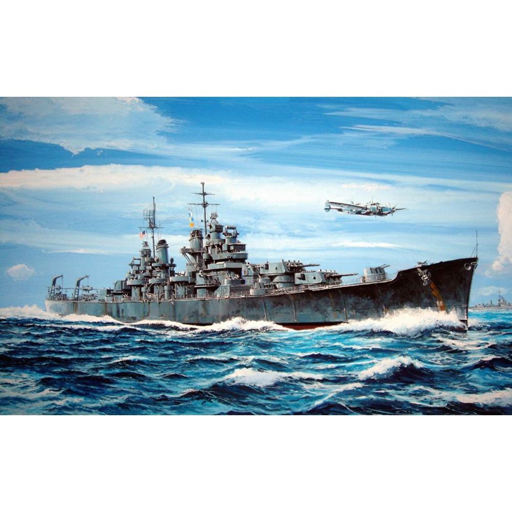 Bachmann Europe plc - US Navy USS Baltimore CA-68 1943 Heavy Cruiser Ship